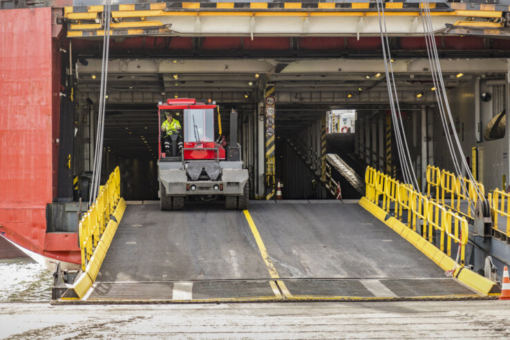 Terminal Tractors | Kalmar Ottawa